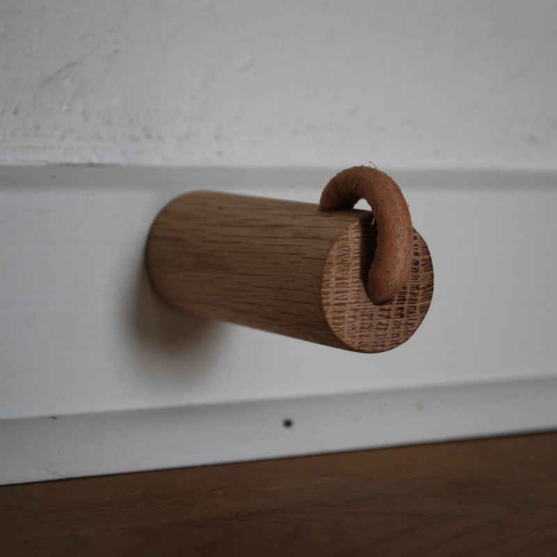 Beautiful door stops in solid Wood and Leather - Danish Design - Made in DK